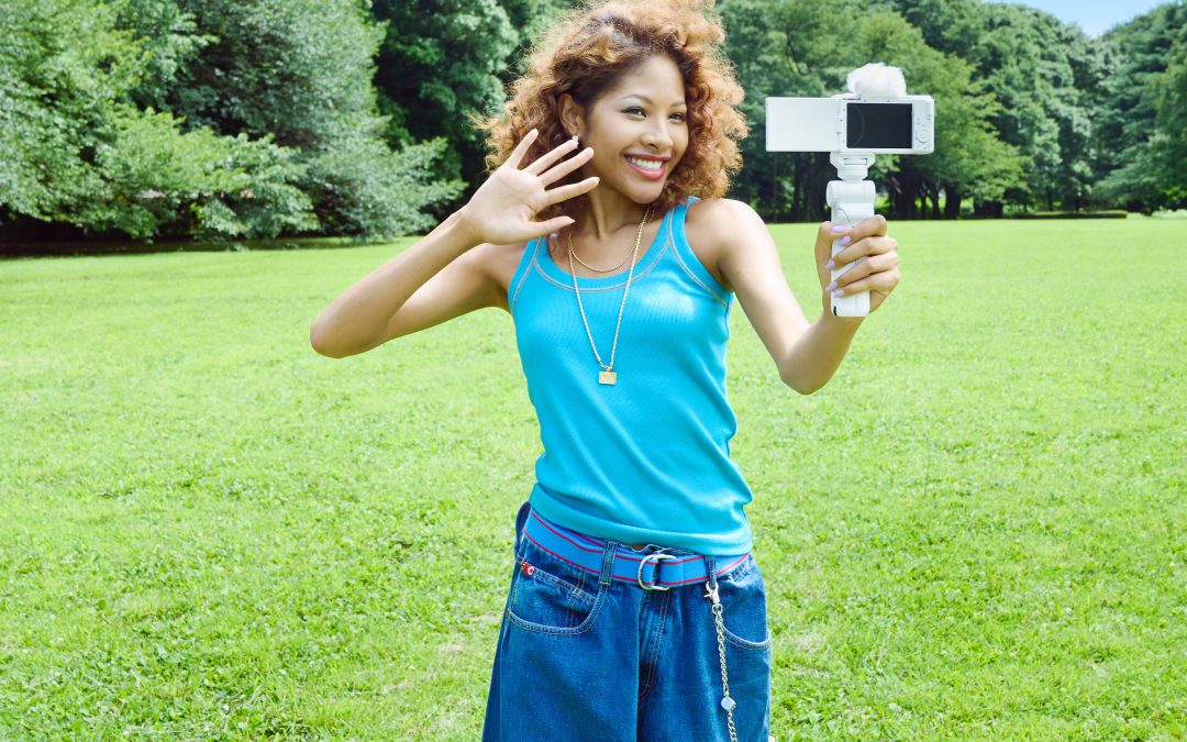 Sony Expands Vlogging Line Up With New Zv 1f The Vlog Camera That